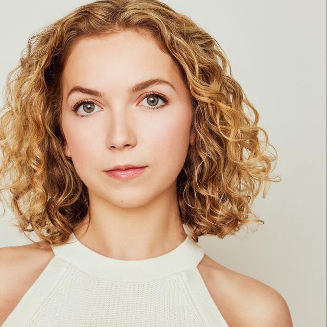 ANNA BORTNICK - The Second City