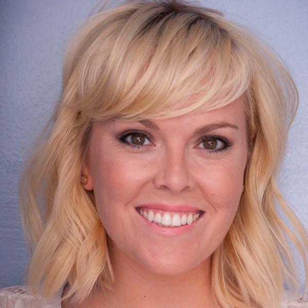 Kelli Jacobson - The Second City