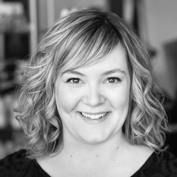 Mary Beth White - The Second City